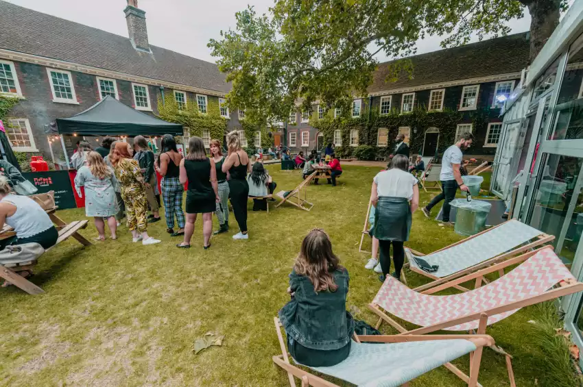 Shoreditch Gardens - The Lawns, Shoreditch Gardens - Venue Search London